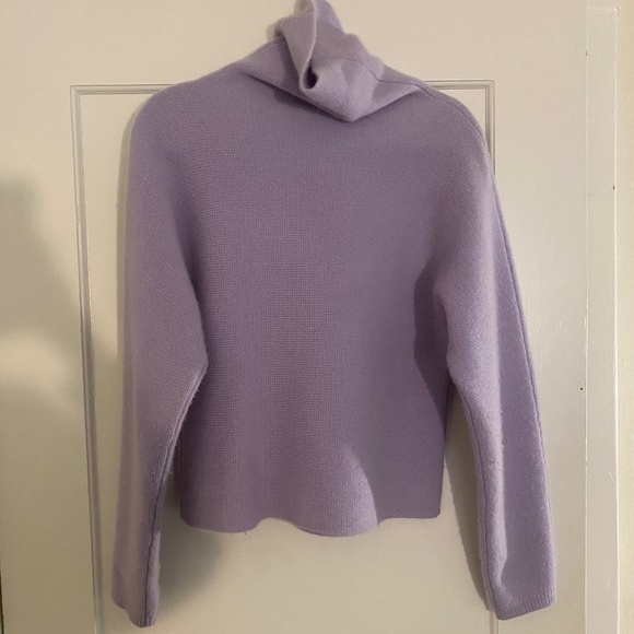 Aritzia | Sweaters | Aritzia Babaton Goldin Sweater Pure Cashmere ...